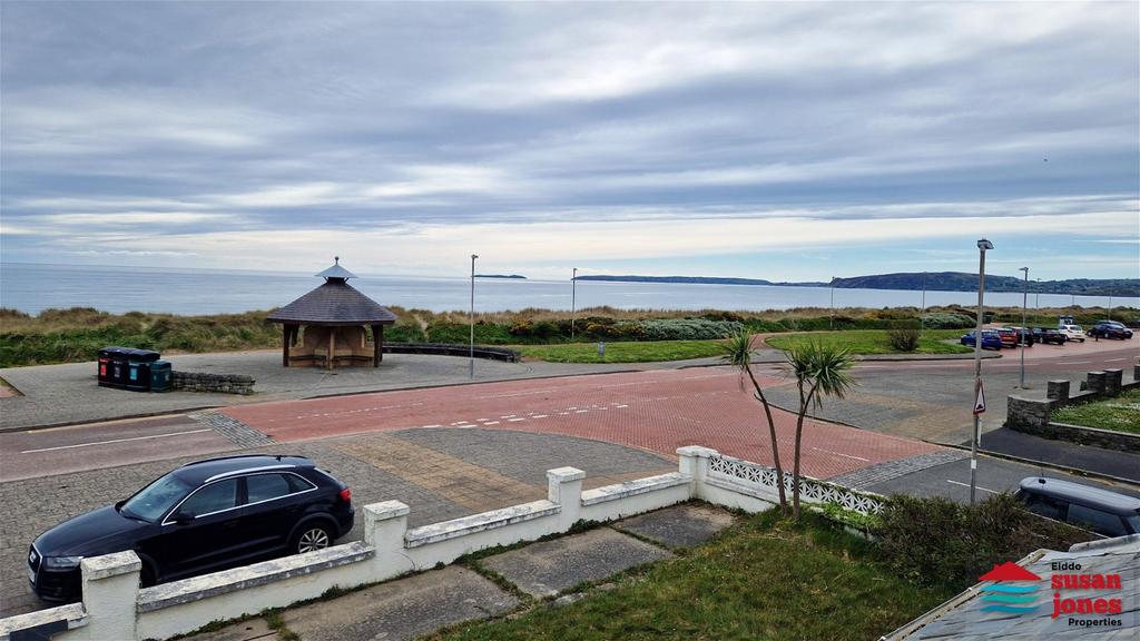 South Beach, Pwllheli, LL53 5 bed detached house for sale - £425,000