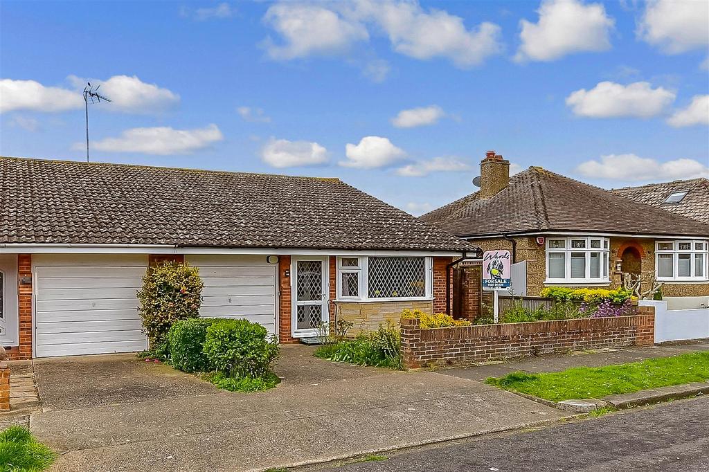 Bullers Avenue, Herne Bay, Kent 2 bed semi-detached bungalow - £275,000