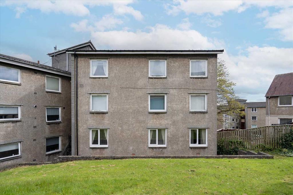 9 Tudor Court, FK2 9UW 2 bed apartment - £74,999