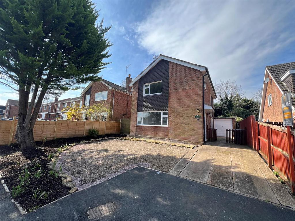 Ludford Close, Stratford-Upon-Avon CV37 3 bed detached house - £350,000