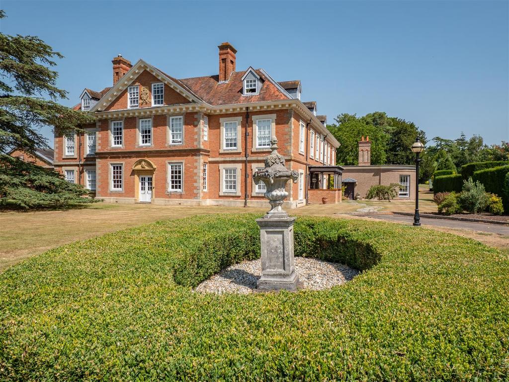 Clopton House, STRATFORD-UPON-AVON CV37 2 bed apartment for sale - £385,000
