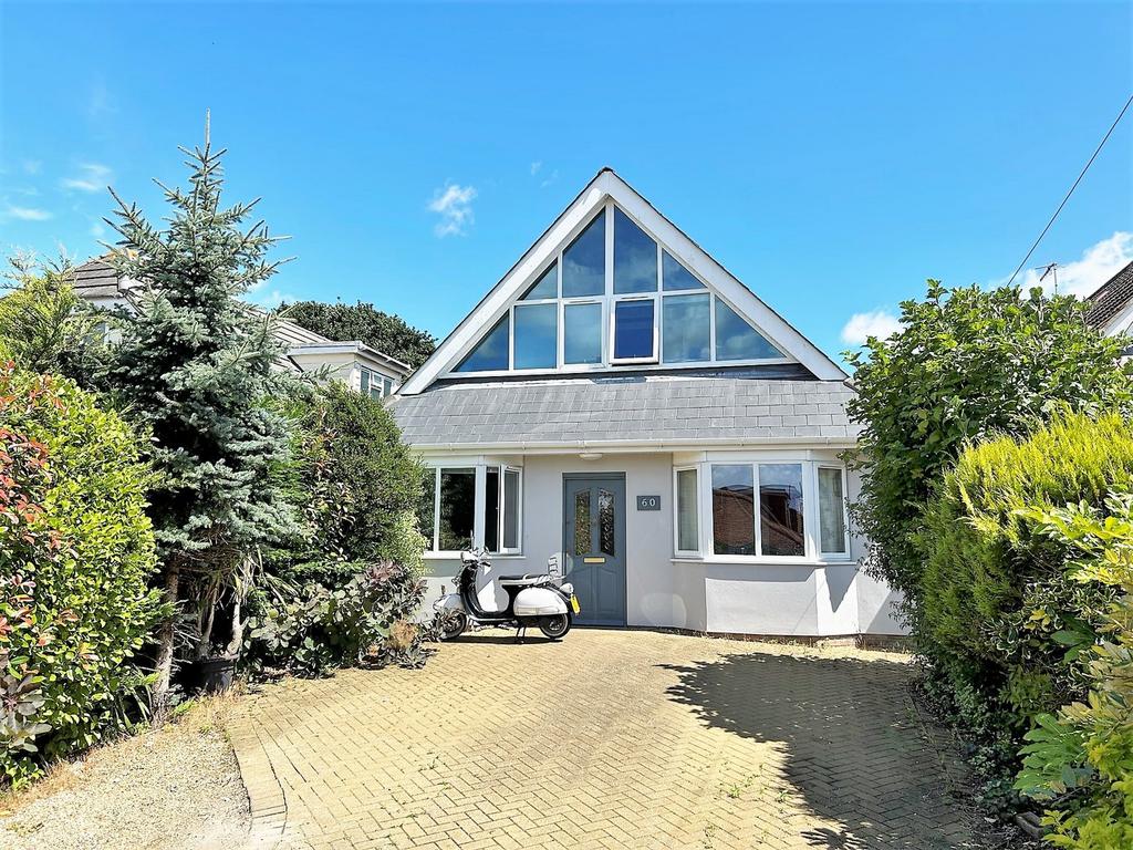 Harbour Hill Road, Oakdale, Poole, BH15 4 bed chalet to rent - £2,500 ...