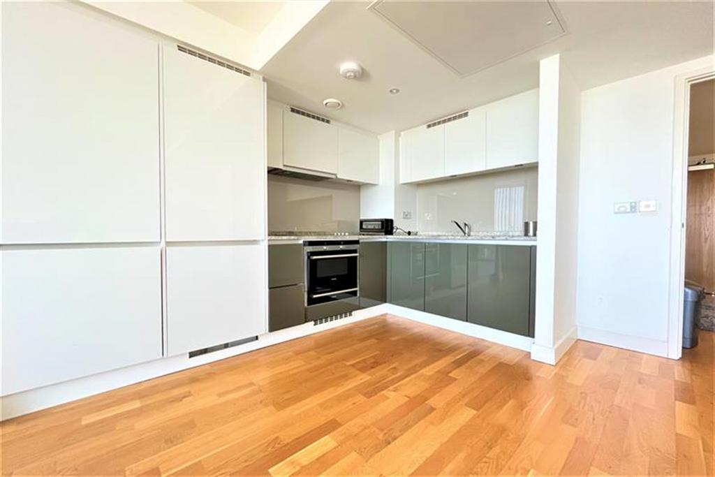 24 Marsh Wall, London E14 1 bed apartment - £2,250 pcm (£519 pw)
