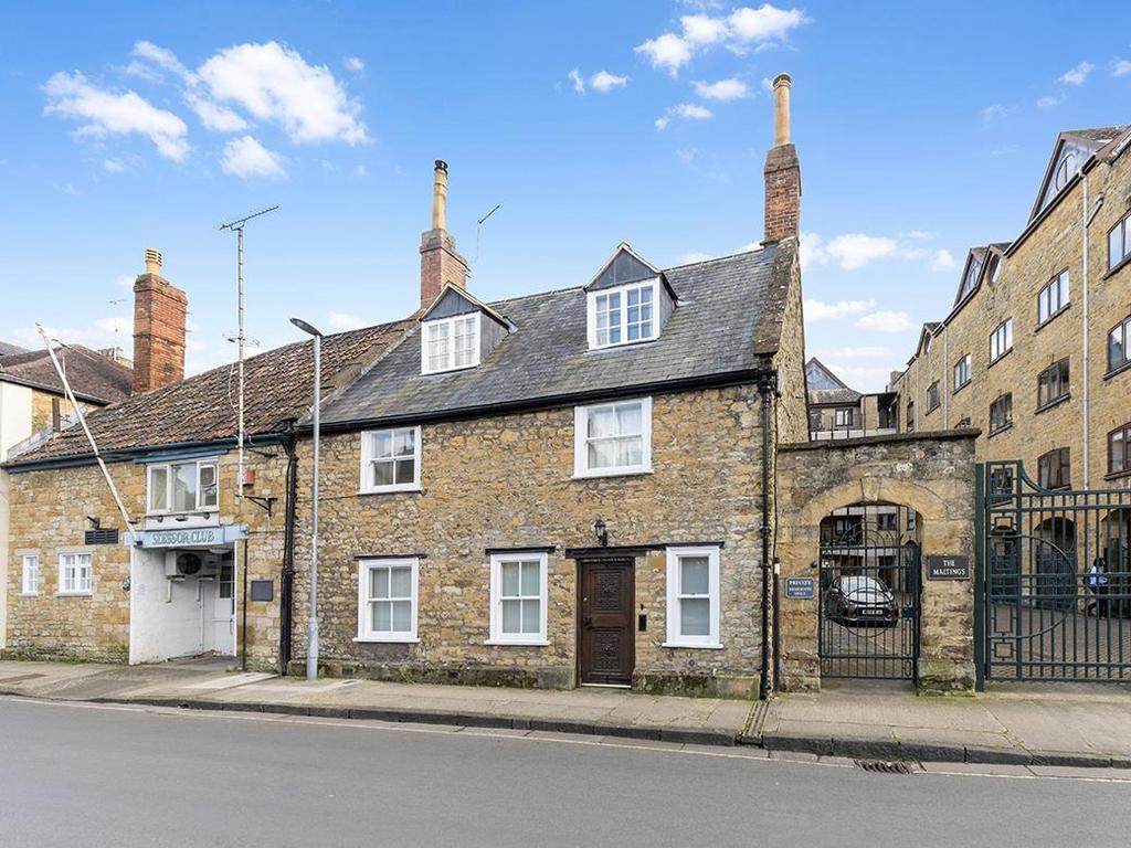 Long Street, Sherborne, Dorset, DT9 4 bed end of terrace house - £500,000