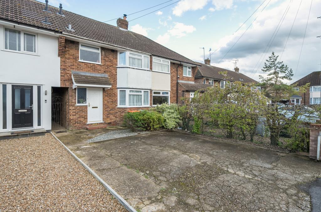 Dunstable LU6 3 bed terraced house for sale - £325,000