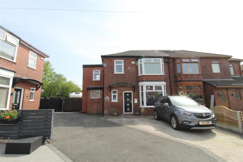 Ventnor Avenue, Astley Bridge, Bolton 3 bed semi-detached house for ...