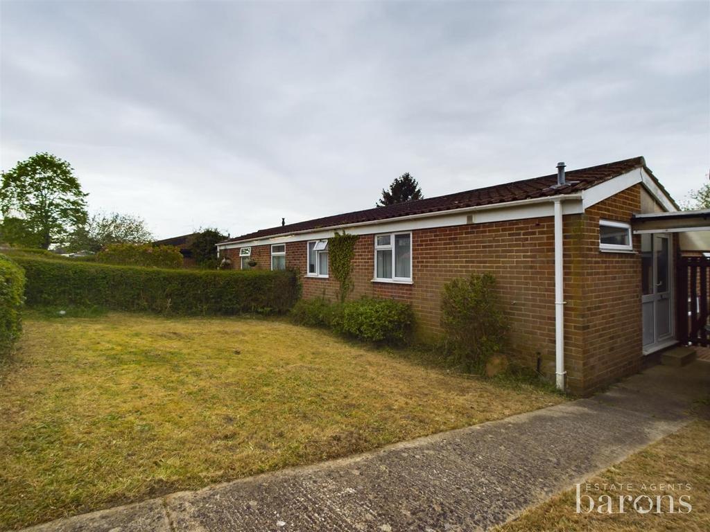 Dancers Meadow, Basingstoke RG24 2 bed bungalow - £300,000