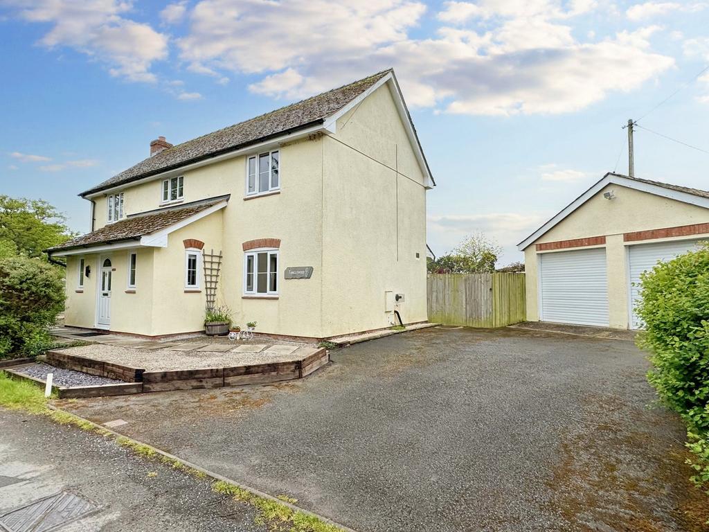 Moccas, Hereford, HR2 4 bed detached house for sale - £495,000