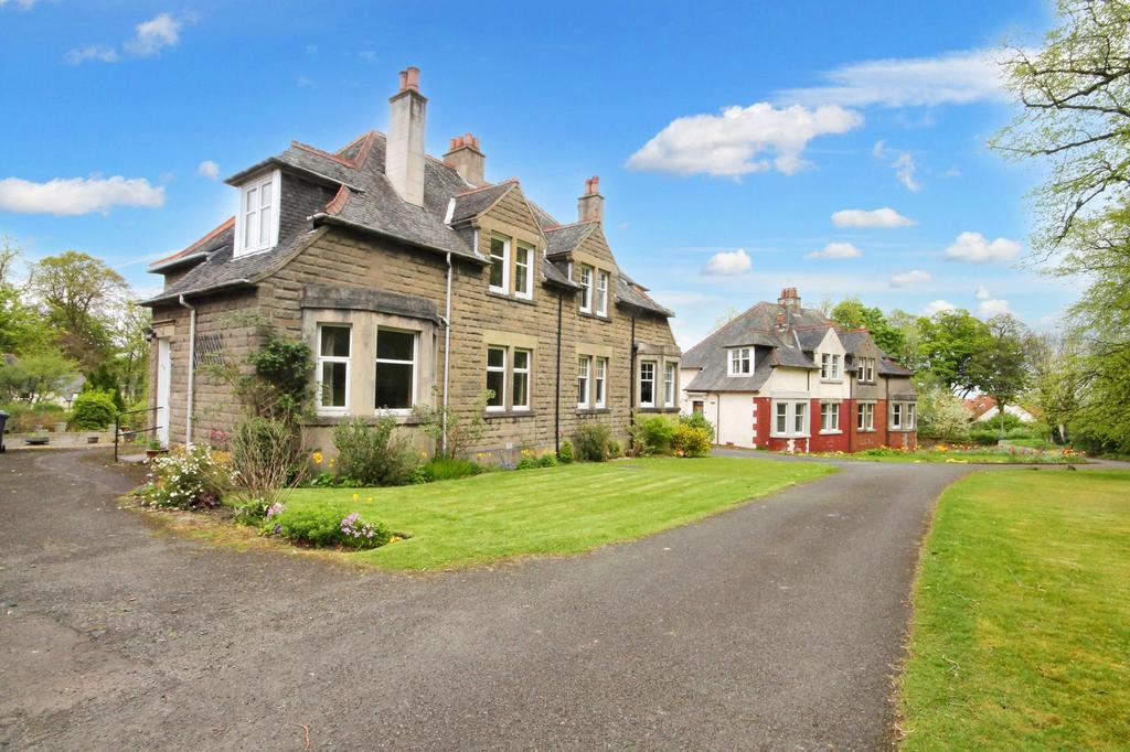 Middleton Avenue, Uphall, EH52 3 bed semi-detached house - £235,000