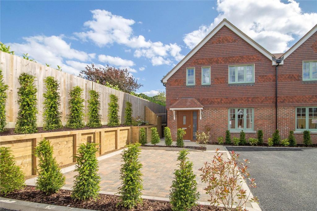 Acorn Gardens, Bell Lane 4 bed semi-detached house - £925,000
