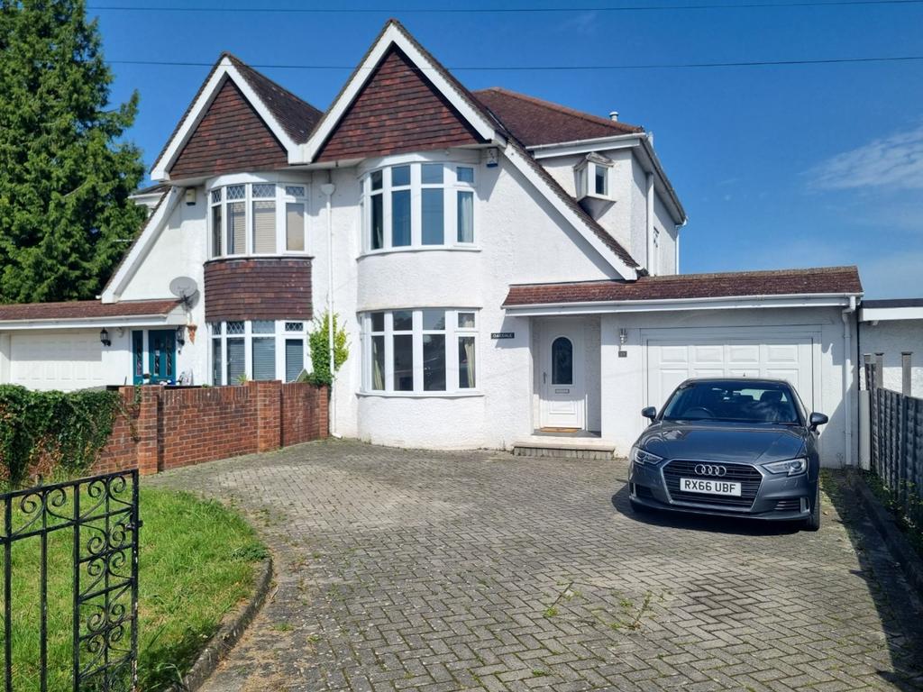 Marldon Road, Torquay, TQ2 3 bed semi-detached house - £350,000