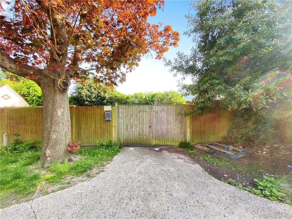 Ashurst Road, Portsmouth, Hampshire 3 bed bungalow - £280,000