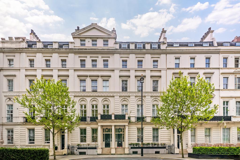 Buckingham Gate, Belgravia, London SW1E 3 bed apartment - £6,990,000
