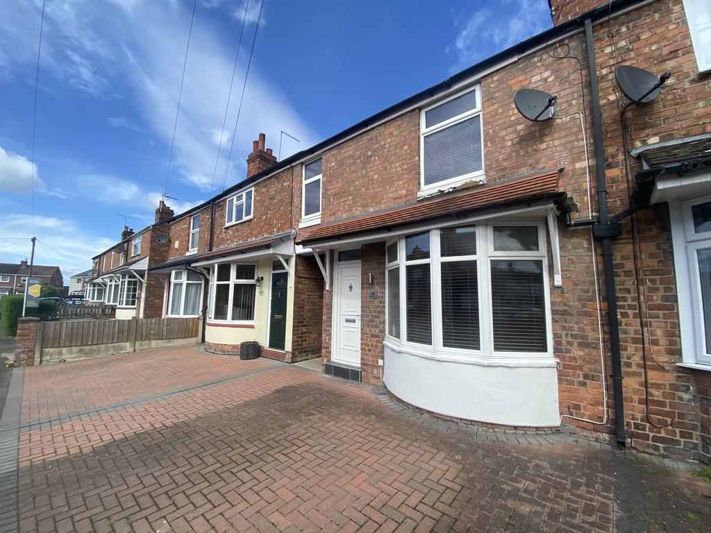Stoneley Avenue, Crewe 2 bed terraced house - £800 pcm (£185 pw)