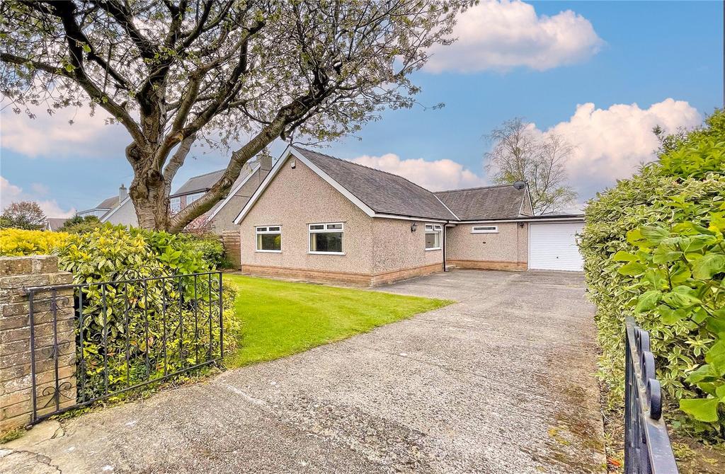 Lon Y Bryn, Bangor, Gwynedd, LL57 3 bed bungalow - £335,000
