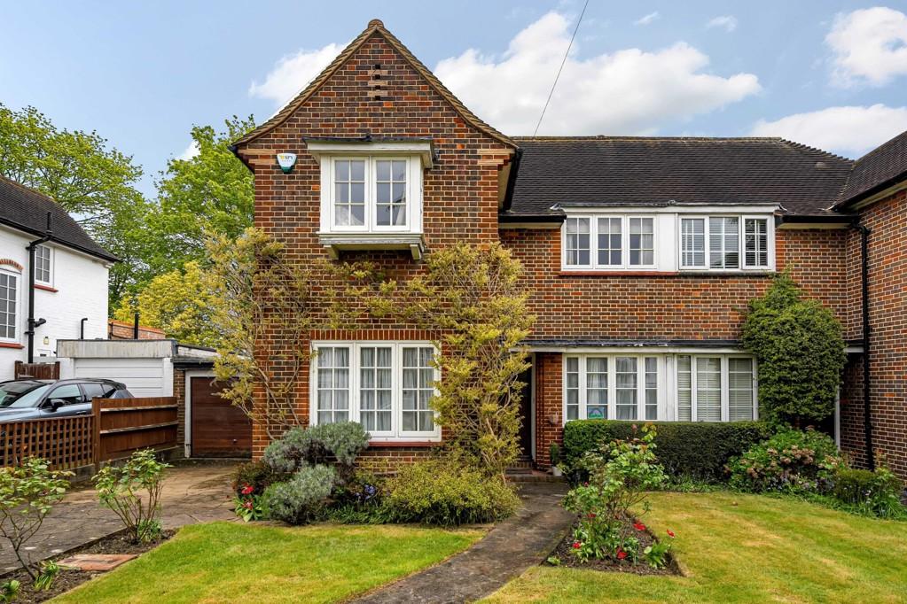 Grimsdyke Road, Pinner, Middlesex 3 bed semi-detached house - £750,000