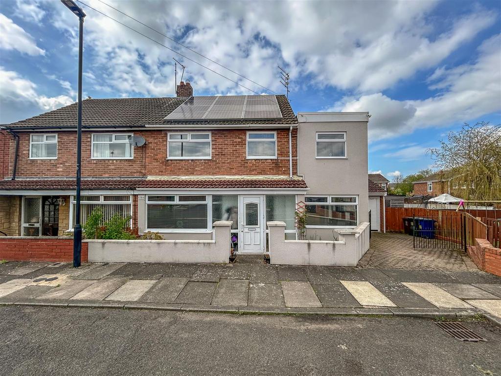 Bywell Avenue, Fawdon, Newcastle Upon... 4 bed semi-detached house for ...