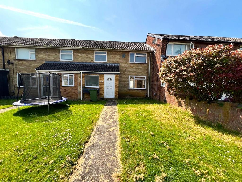 Cresswell Walk, Corby NN17 3 bed terraced house - £180,000