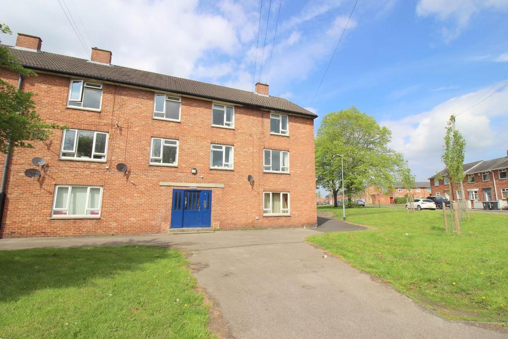 Churchill Square, Gilesgate, Durham 2 bed apartment - £99,950