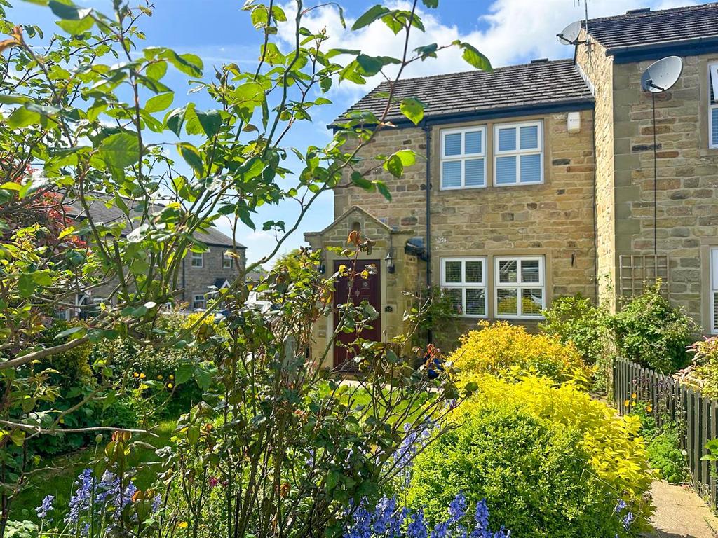 Hainsworth Road, Silsden, 2 bed townhouse - £199,950