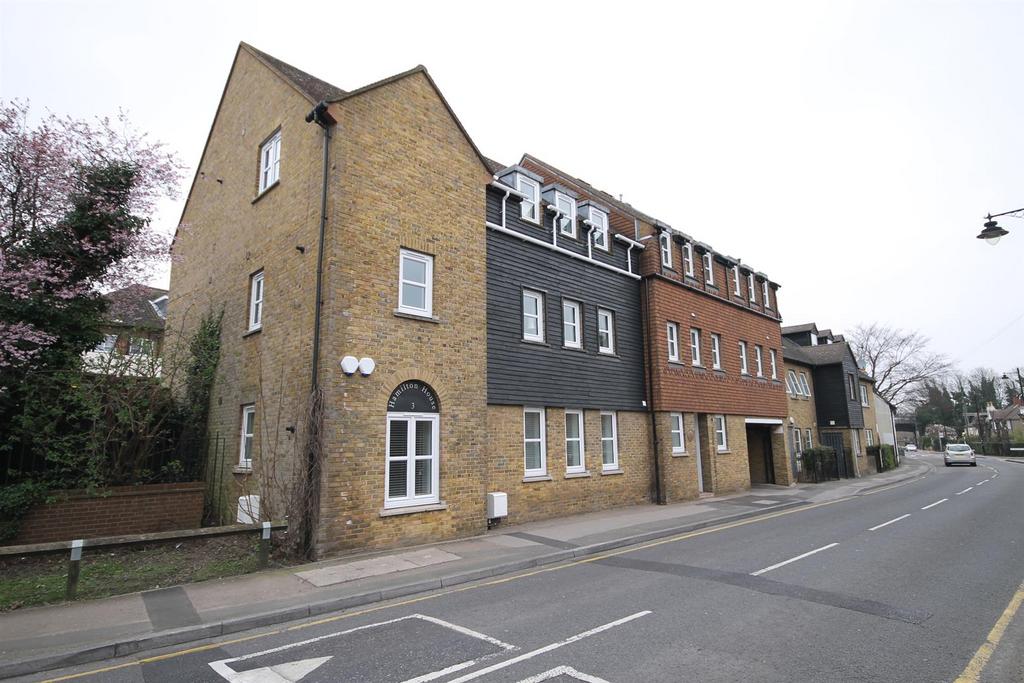 3 Hamilton House, North Street... 2 bed apartment - £365,000