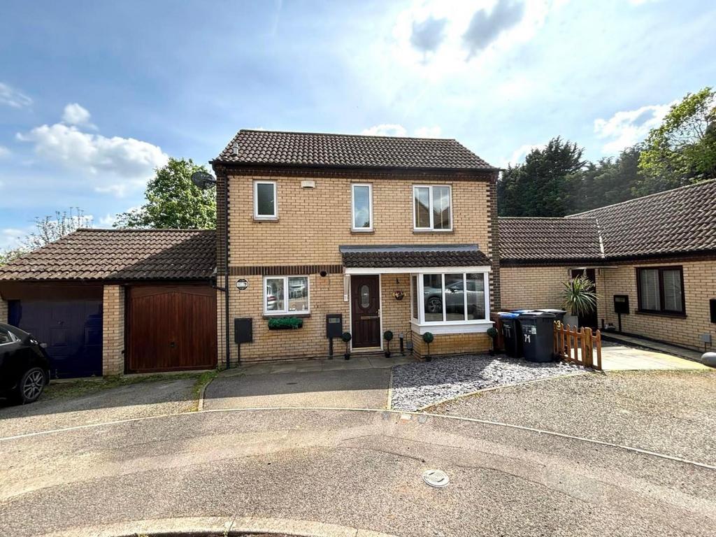 Ecton Park Road, Ecton Brook... 3 bed semi-detached house for sale - £ ...