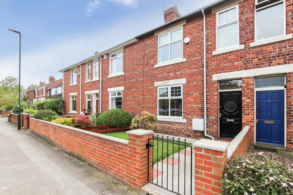 Park View, Forest Hall, NE12 3 bed terraced house - £190,000