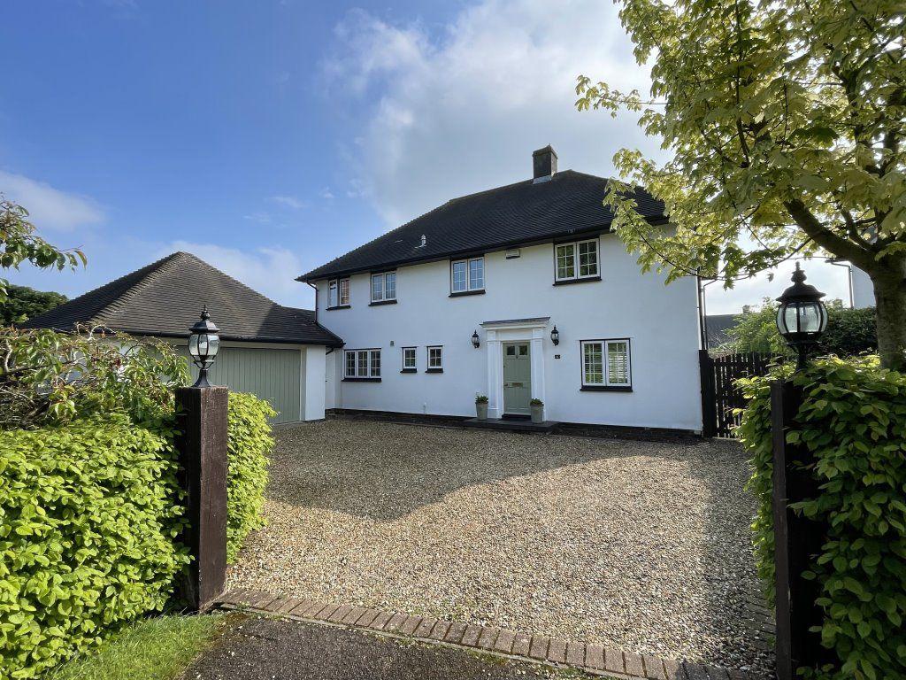 The Oaks, Silsoe MK45 5 bed detached house to rent - £3,000 pcm (£692 pw)