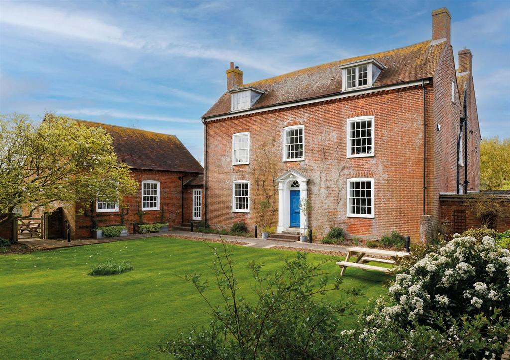Earnley 8 bed detached house - £1,500,000