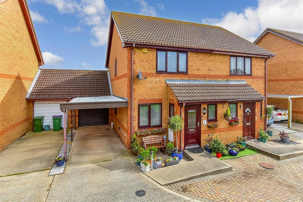 Megan Close, Lydd, Kent 2 bed semi-detached house for sale - £280,000