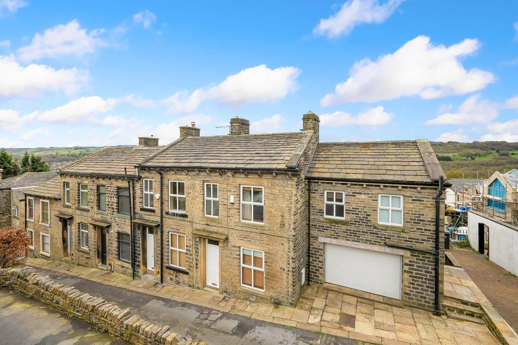 Spring Lane, Greetland, HX4 3 bed terraced house for sale - £250,000