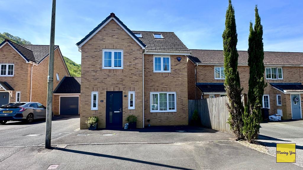 Llys Cambrian, Godrergraig, Swansea 5 bed detached house for sale - £ ...