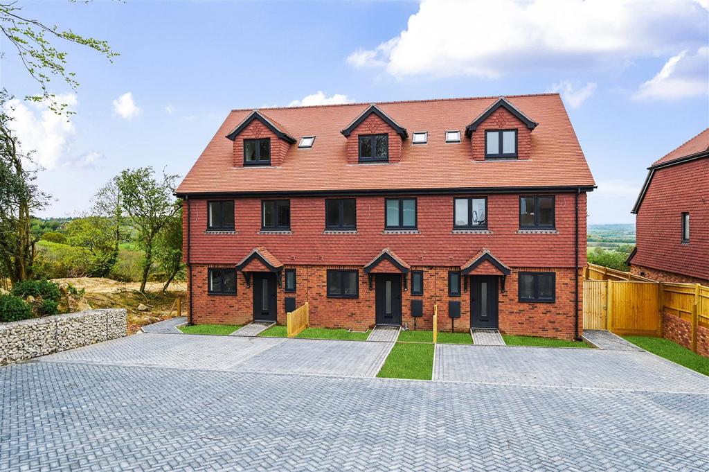 Winchelsea Road, Guestling, Hastings 3 bed terraced house - £385,000