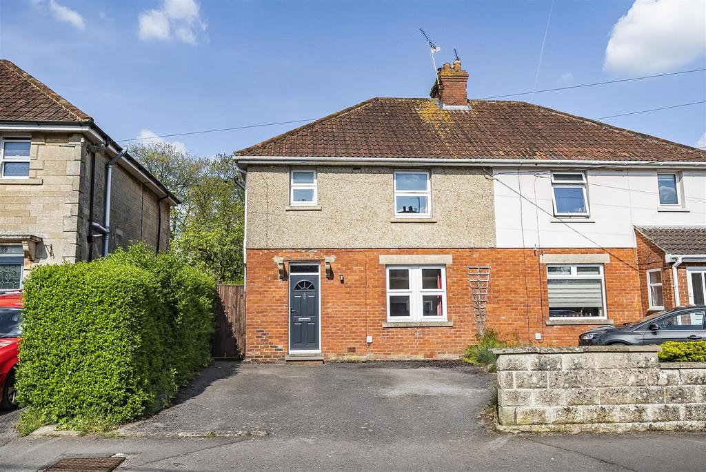 Pans Lane, Devizes 3 bed semi-detached house - £415,000