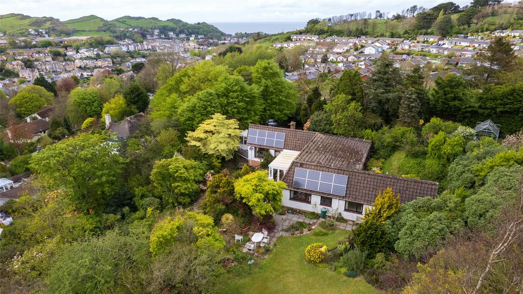 Kingsley Avenue, Ilfracombe, Devon, EX34 5 bed bungalow - £590,000