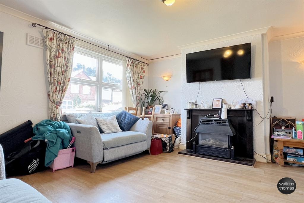 Mostyn Street, Whitecross, Hereford, HR4 3 bed house - £220,000