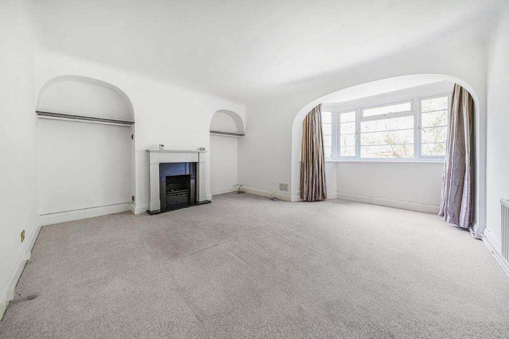 Eaton Rise, Ealing 2 bed flat - £550,000