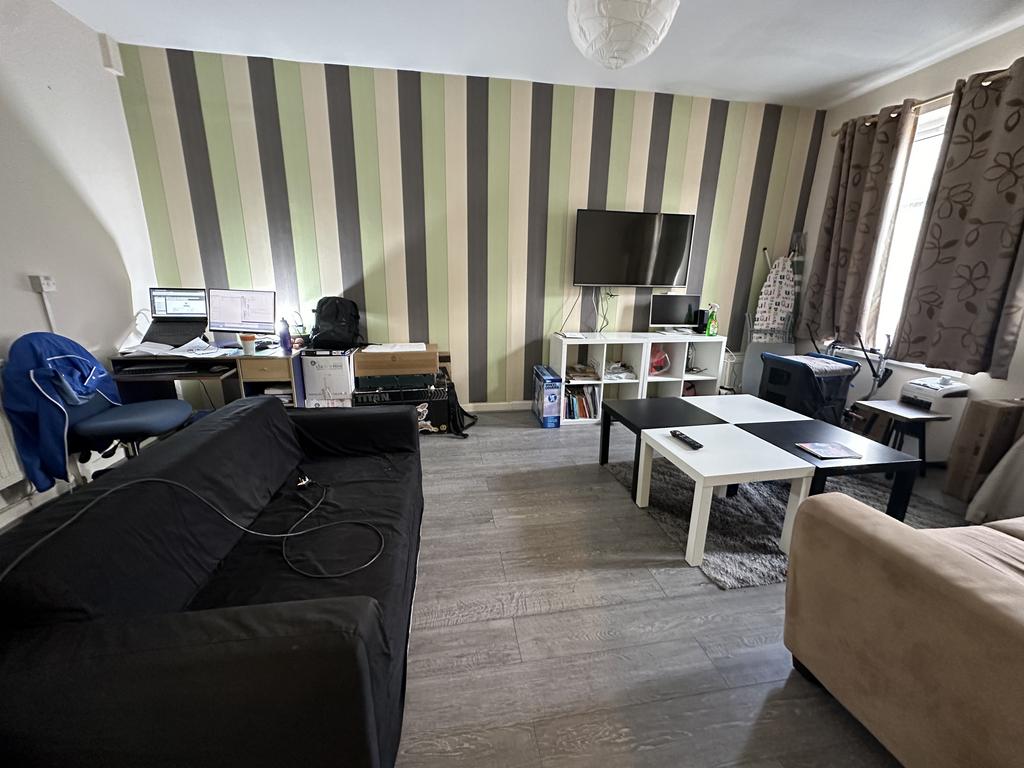 Church Road, Newport NP19 5 bed terraced house for sale - £250,000
