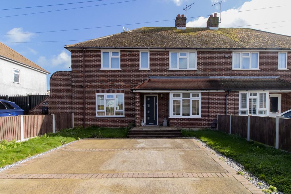 Princess Anne Road, Broadstairs, CT10 2 bed flat - £200,000