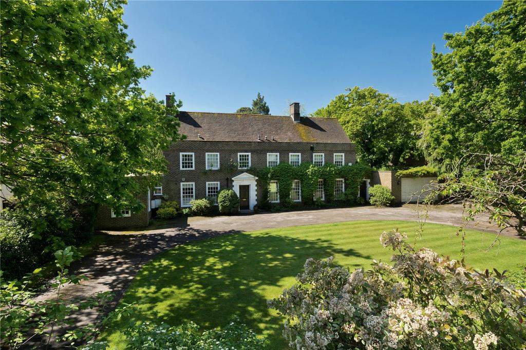 Queens Road, Hersham... 5 bed detached house - £1,850,000