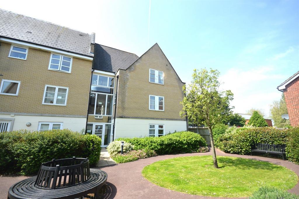 Cressing Road, Braintree, CM7 1 bed flat - £170,000