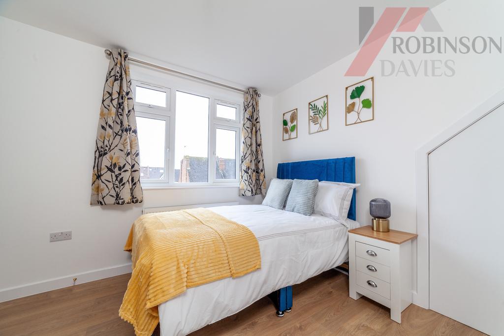 Colbeck Road, Harrow HA1 1 bed in a house share - £950 pcm (£219 pw)