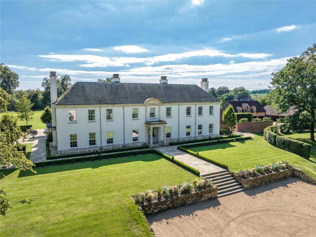 Swaines Hill, Alton, Hampshire, GU34 4 bed detached house - £8,500,000