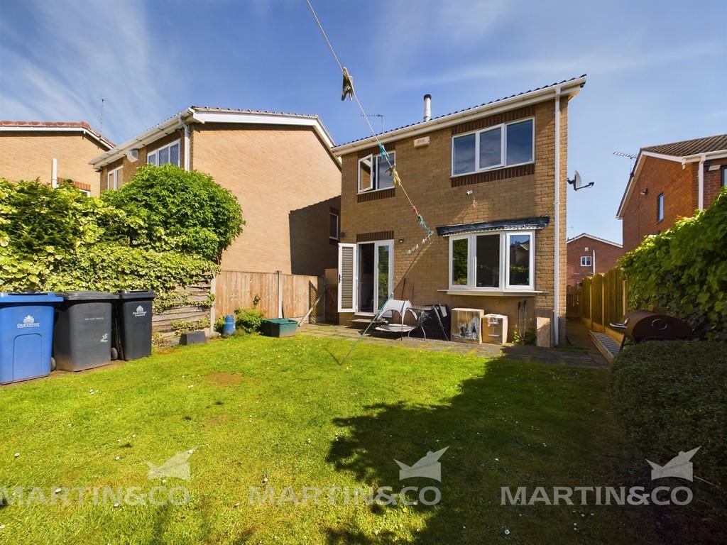 Crossfield Drive, Skellow 3 bed detached house - £180,000