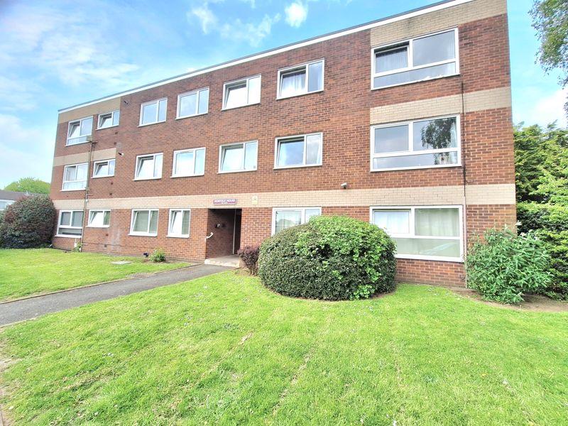 Norfolk House, Westland Close... 1 bed apartment - £99,950