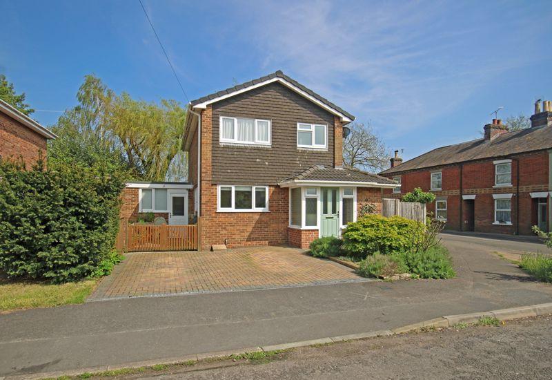 Mill Court, Fordingbridge SP6 3 bed house - £375,000