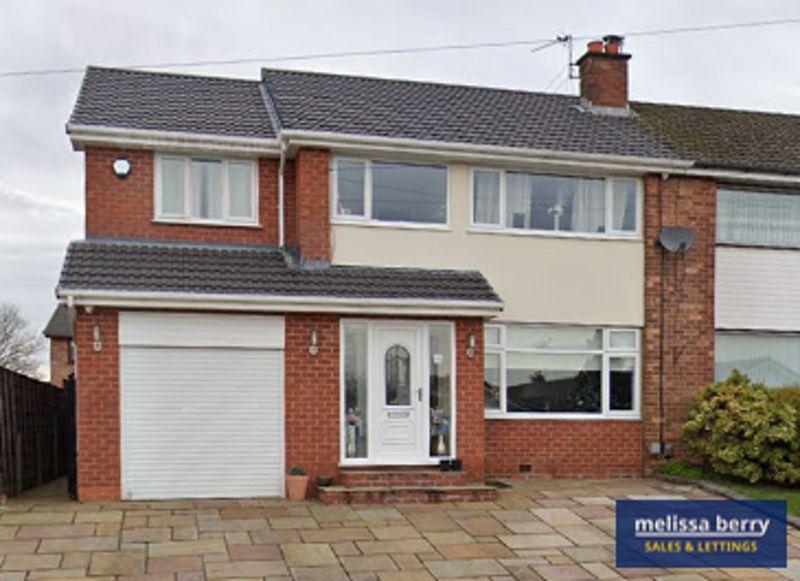 Harris Drive, Bury BL9 4 bed property - £360,000
