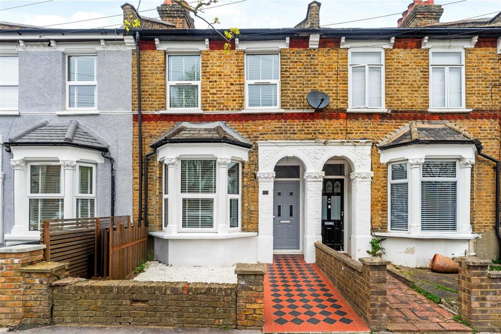 Sandown Road, London 2 bed terraced house - £450,000