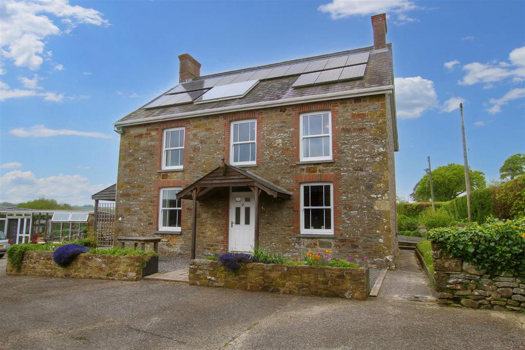 Glynarthen, Llandysul 4 bed property with land - £779,950