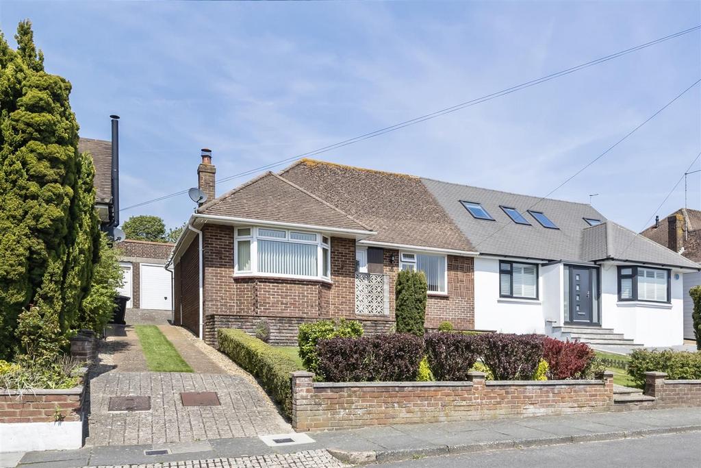 Stoneleigh Avenue, Patcham, Brighton 2 bed semi-detached bungalow - £ ...
